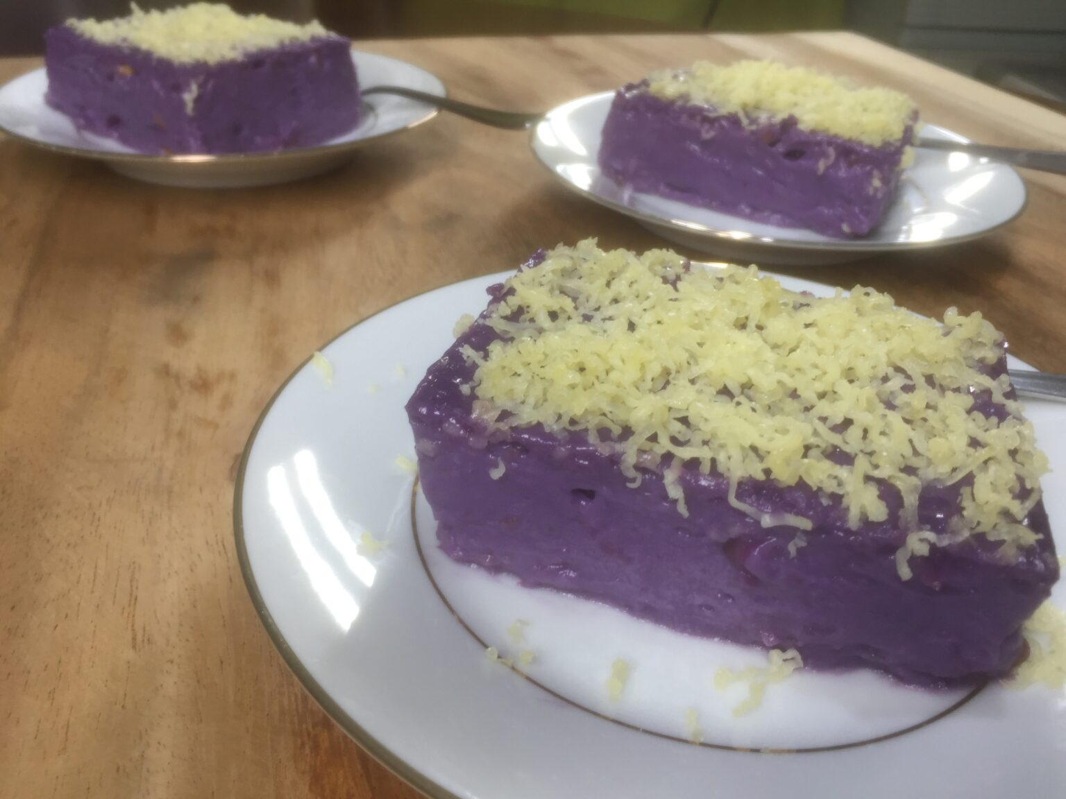 CREAMY UBE MAJA BLANCA - Pinoy Style Recipe